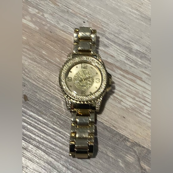 techno | Accessories | Techno Sparkling Gold Watch With Crystal Accents ...